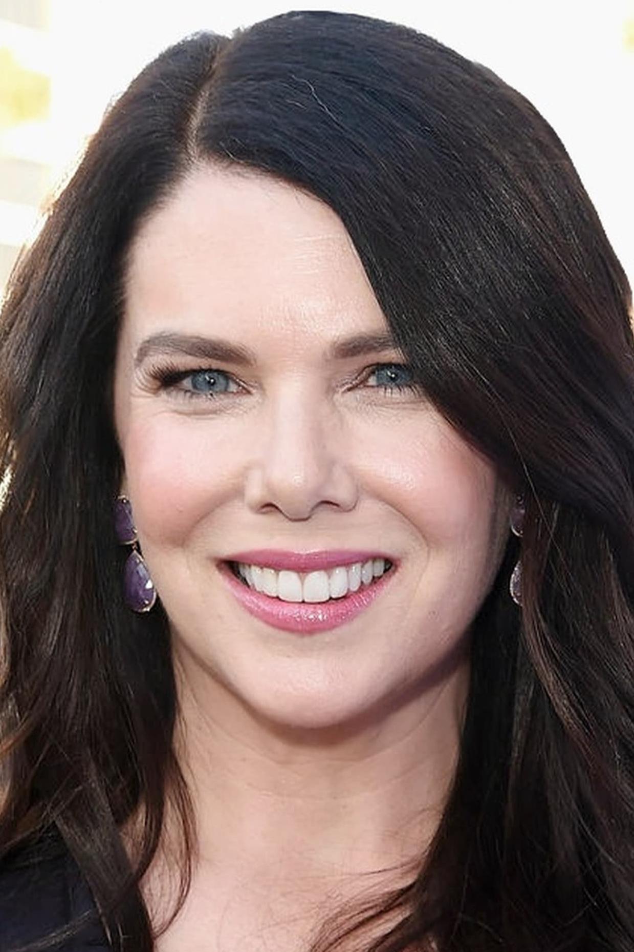 Full credits of "Zoey's Extraordinary Playlist (TV Series)" - FilmAffinity