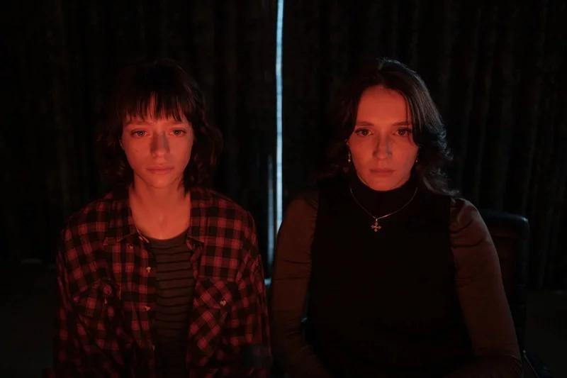 Sección visual de Las habitaciones rojas - FilmAffinity