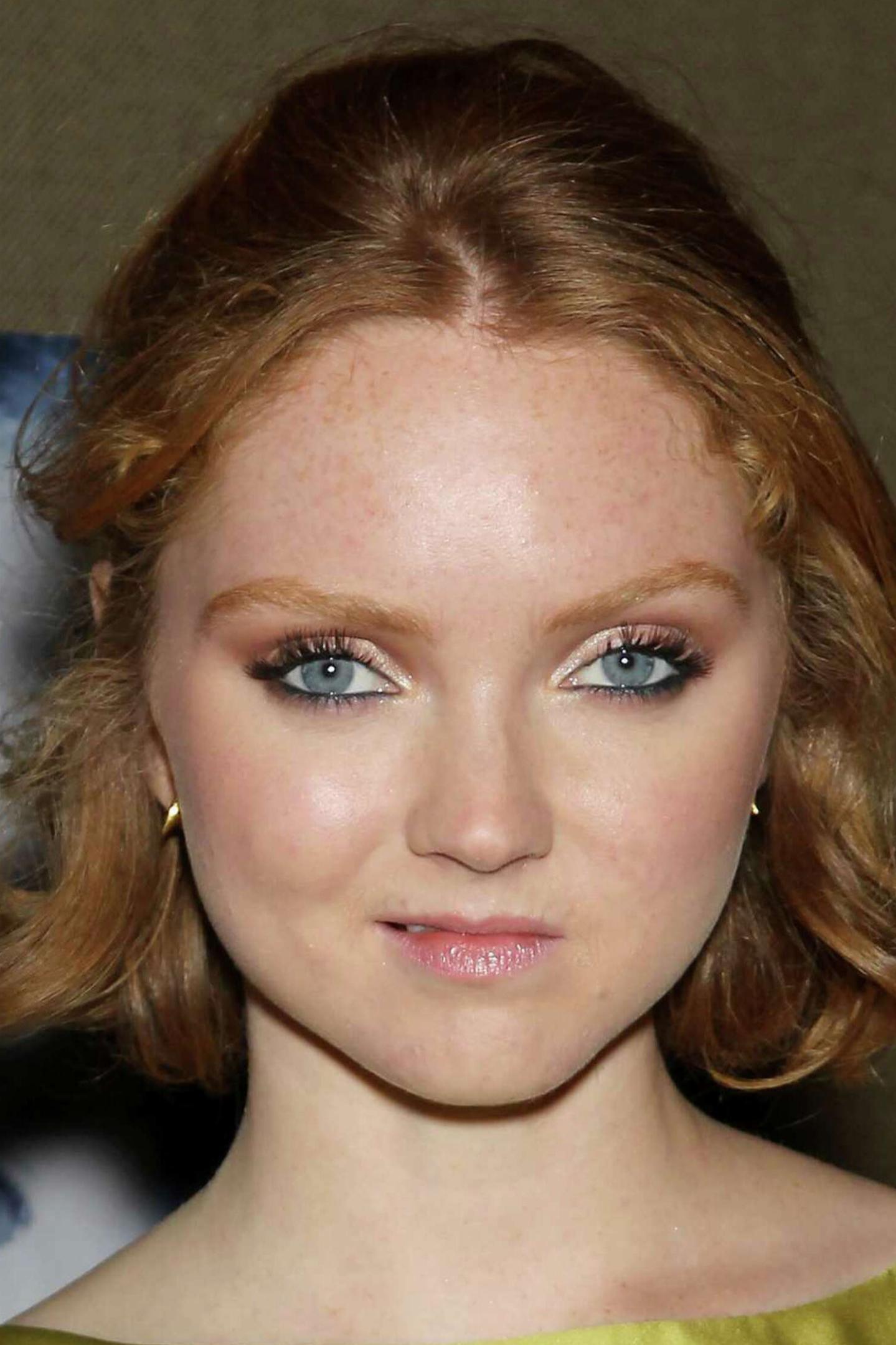 Full credits of "Snow White and the Huntsman " - FilmAffinity