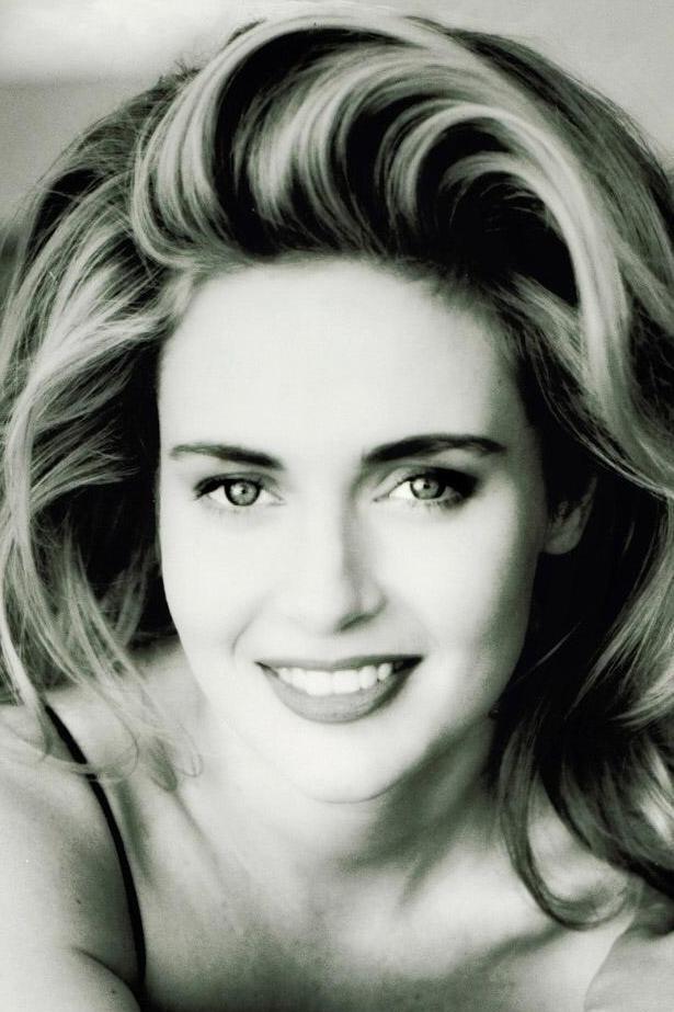 Lisa Collins - FilmAffinity