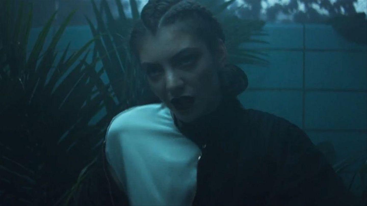 Sección visual de Lorde: Team (Vídeo musical) - FilmAffinity