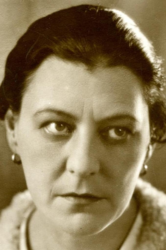 Märta Hallden - FilmAffinity