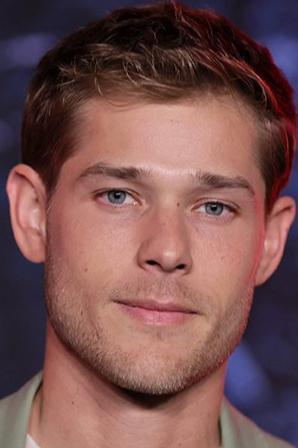 Mason Dye - FilmAffinity
