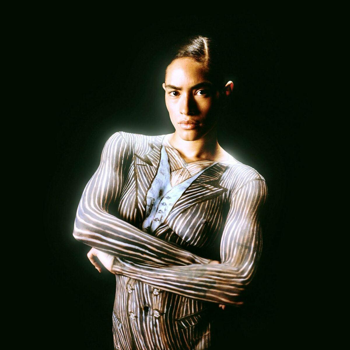 Mette: Mama's Eyes (Vídeo musical) (2023) - FilmAffinity