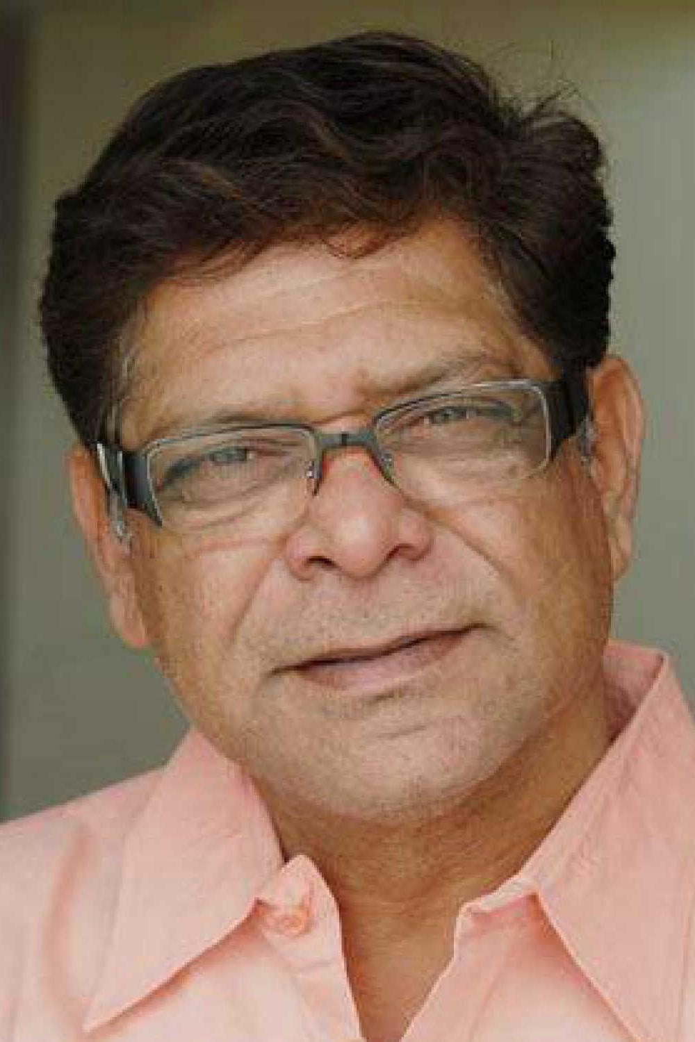 Mohan Joshi - FilmAffinity