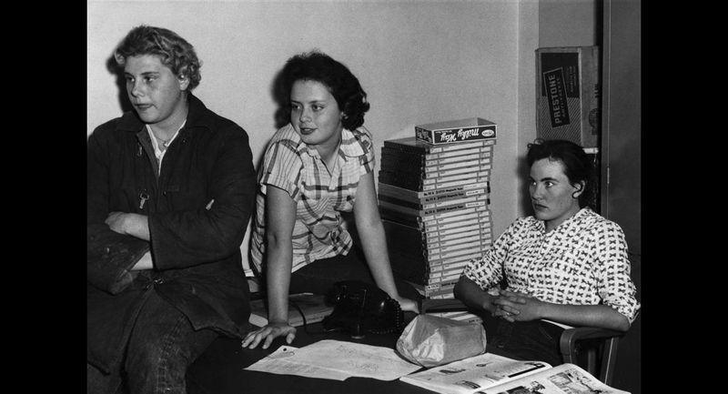 Image gallery for Moon v. State (S) - FilmAffinity