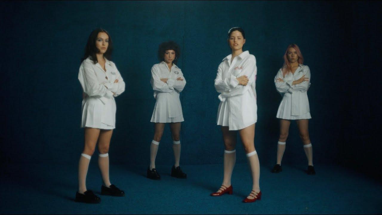 Sección visual de Nasty Cherry: Win (Vídeo musical) - FilmAffinity
