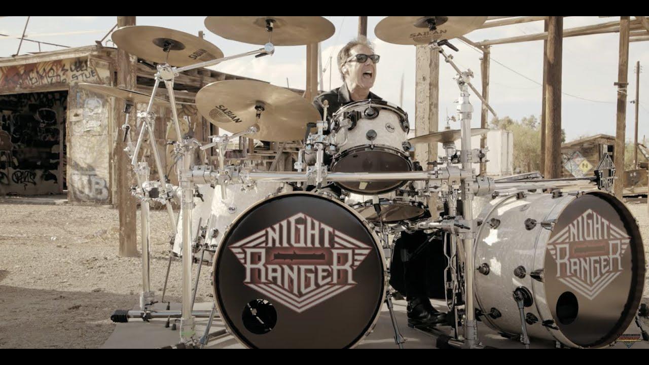 Image gallery for Night Ranger: Breakout (Music Video) - FilmAffinity