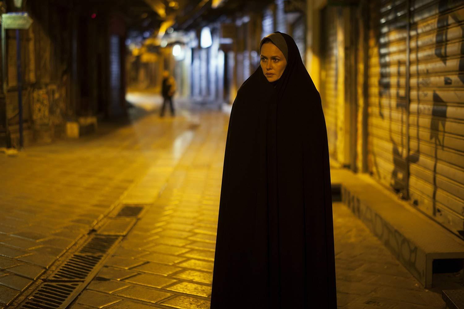 Image gallery for Pari - FilmAffinity