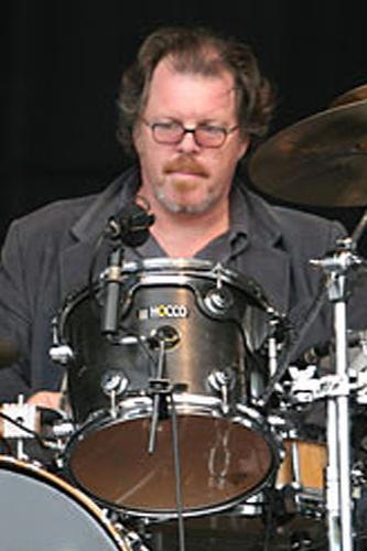 Pat Mastelotto - FilmAffinity