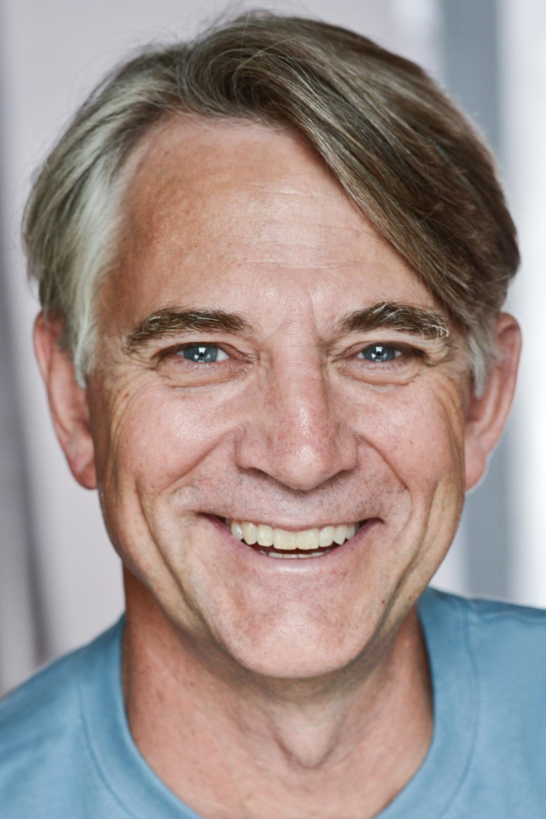 Peter Nelson - FilmAffinity