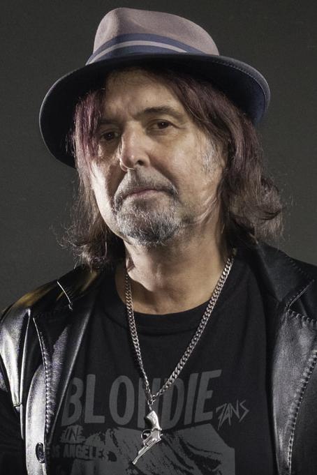 Phil Campbell - FilmAffinity