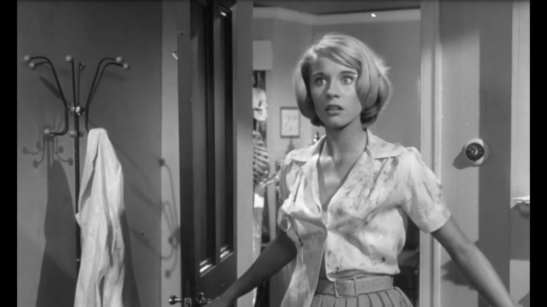 Image gallery for Please Turn Over - FilmAffinity