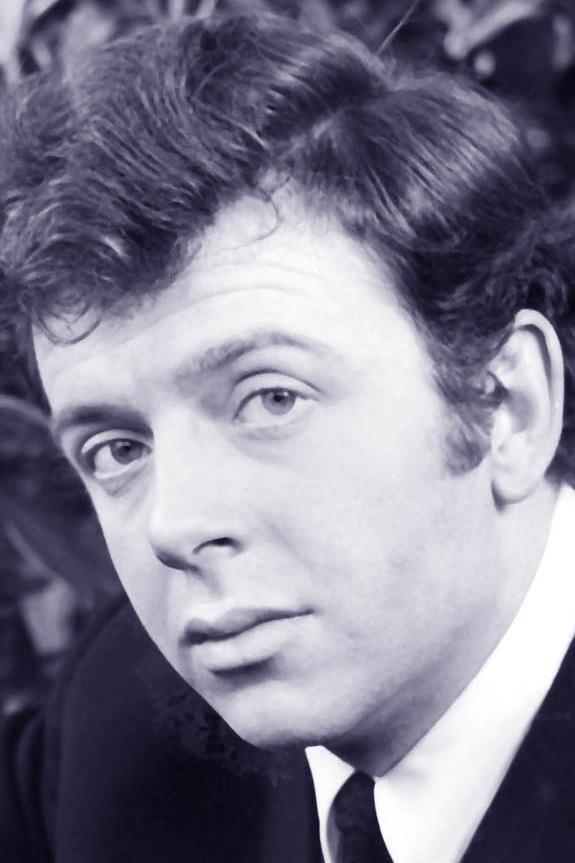 Ray Brooks - FilmAffinity