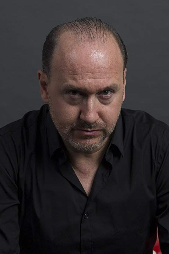 Roberto Rey II - FilmAffinity