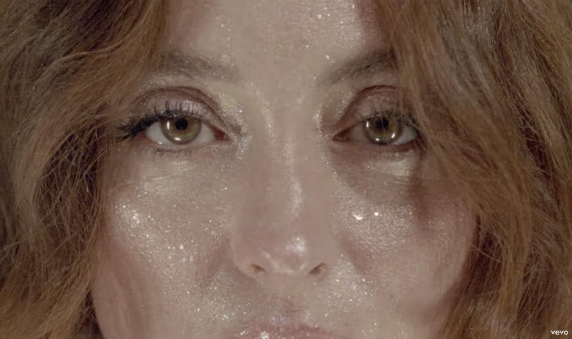Image gallery for Russian Red: No entiendo nada (Music Video ...