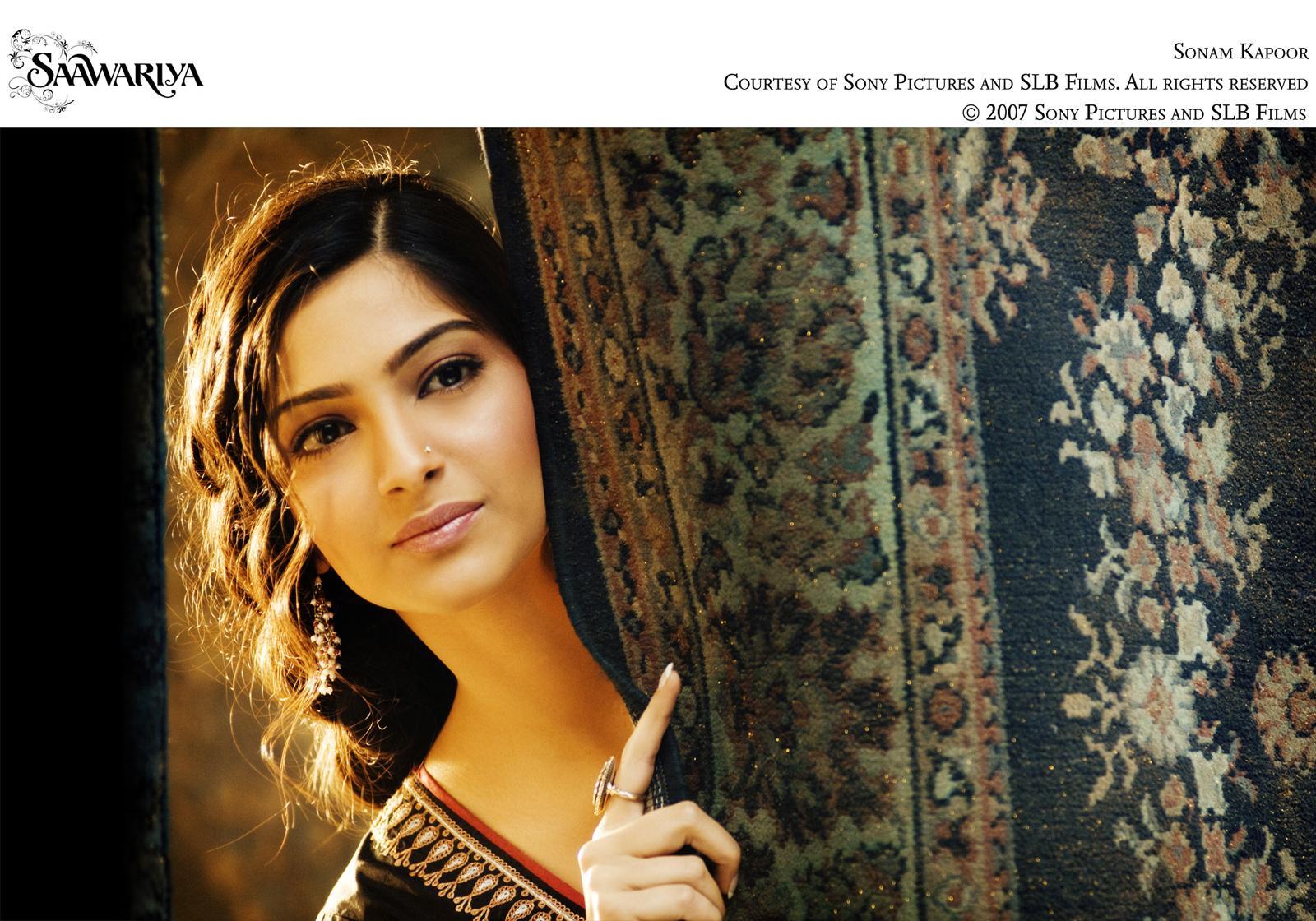 Sección visual de Saawariya - FilmAffinity