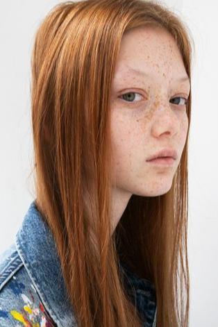 Sara Grace Wallerstedt - FilmAffinity