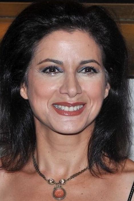 Saundra Santiago - FilmAffinity