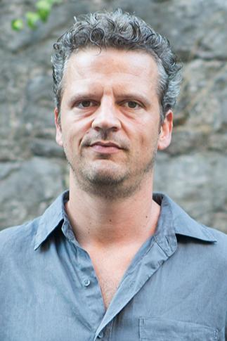 Seren Yüce - FilmAffinity