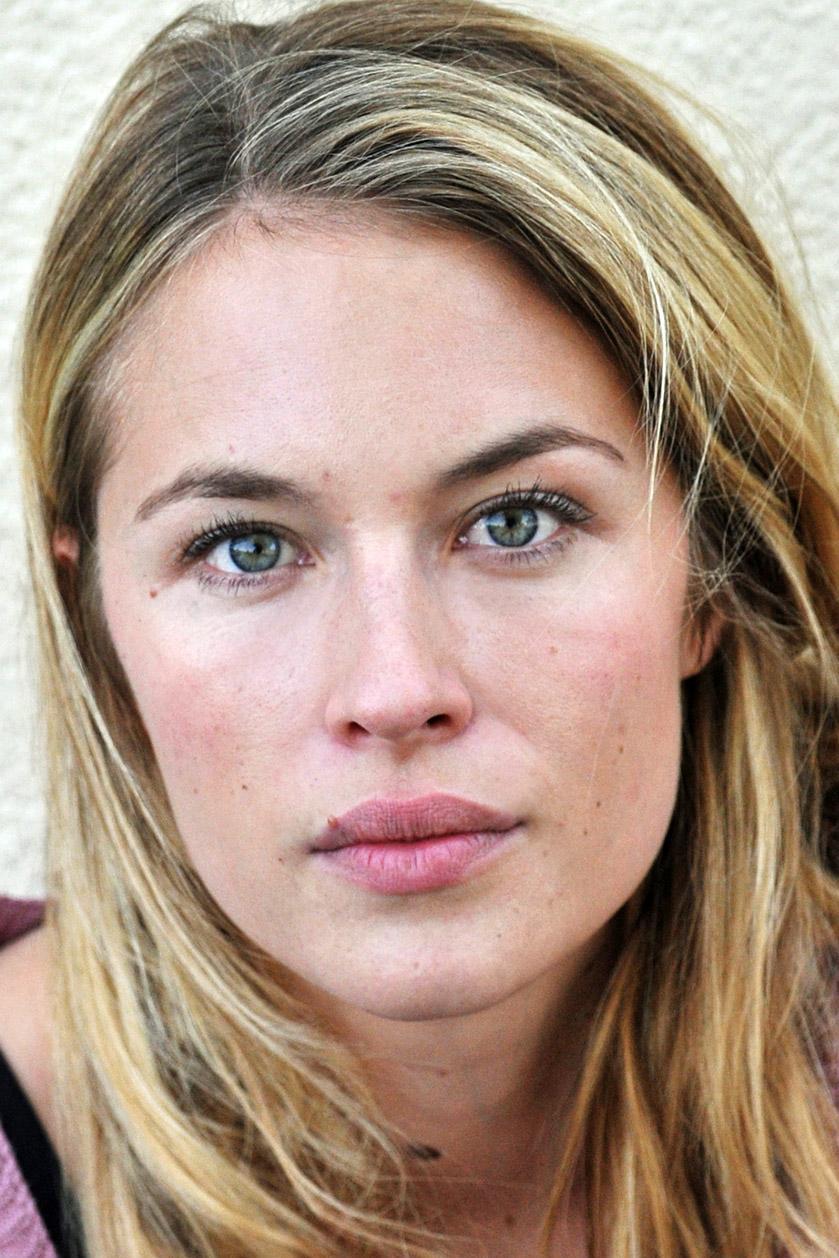 Sinha Melina Gierke - FilmAffinity