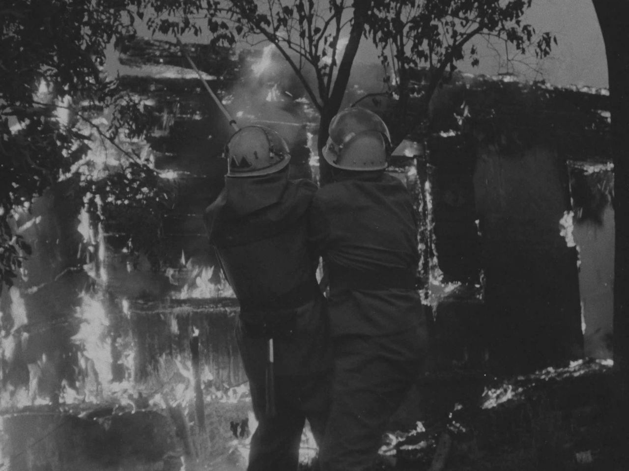 Sireen (C) (1979) - FilmAffinity