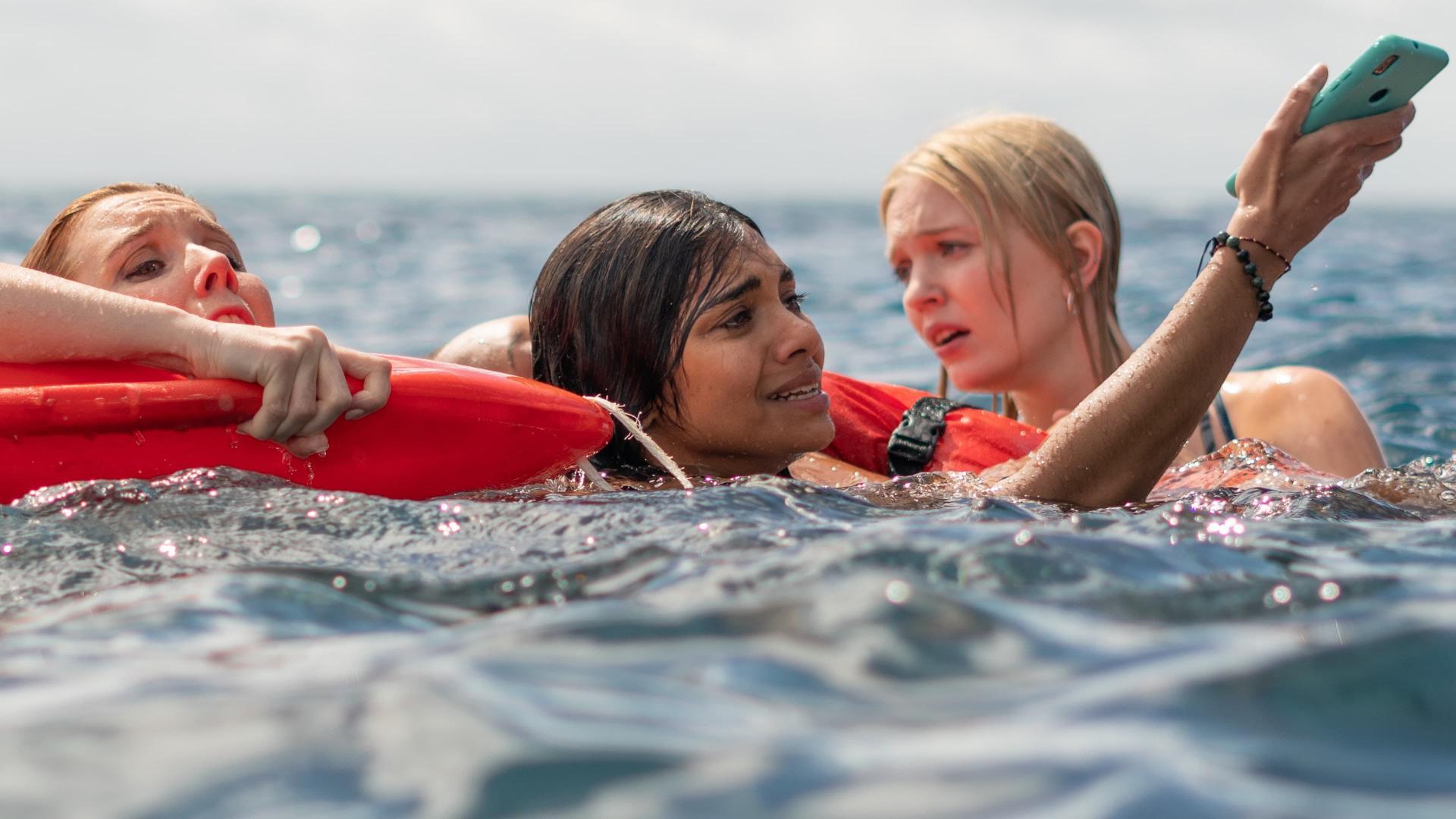 Image gallery for Something in the Water - FilmAffinity