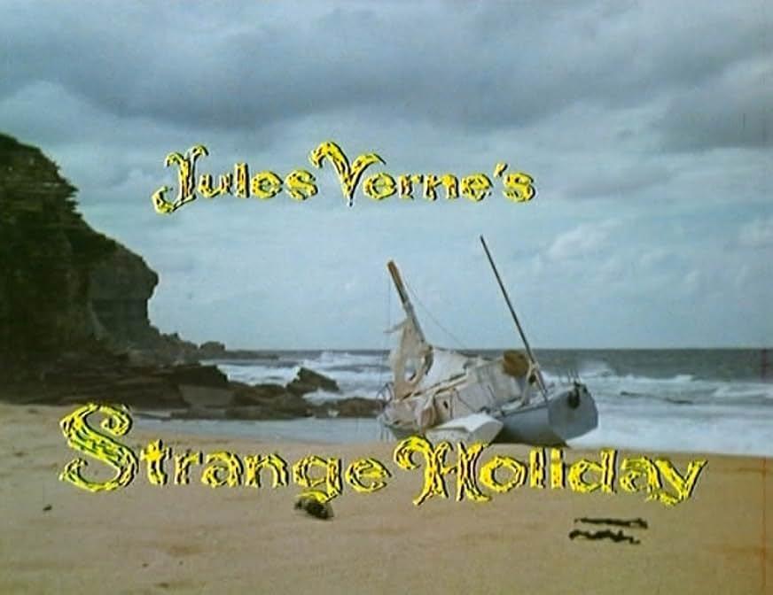 Sección visual de Strange Holiday (TV) - FilmAffinity