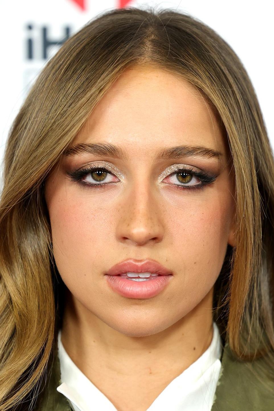 Tate McRae - FilmAffinity