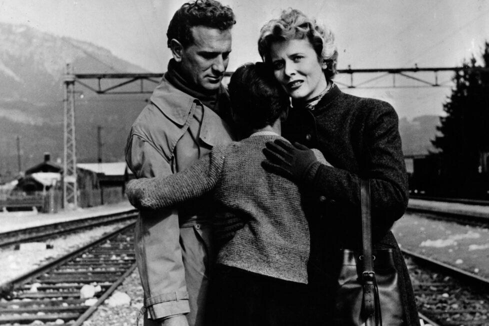 Image gallery for The Divided Heart - FilmAffinity