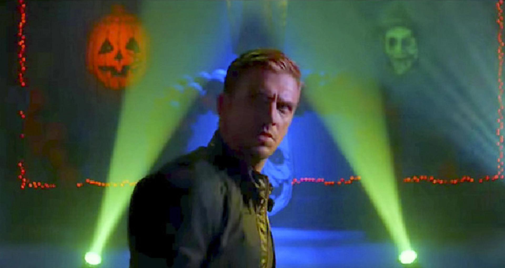Sección visual de The Guest - FilmAffinity