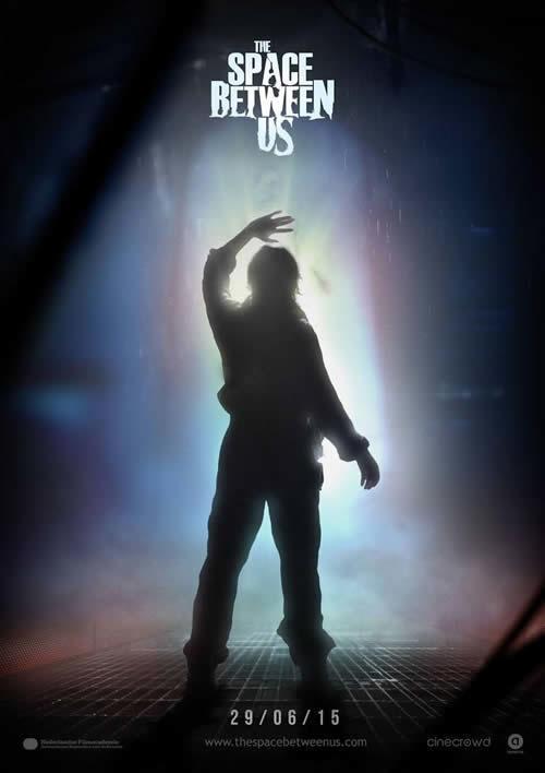 Sección visual de The Space Between Us (C) - FilmAffinity