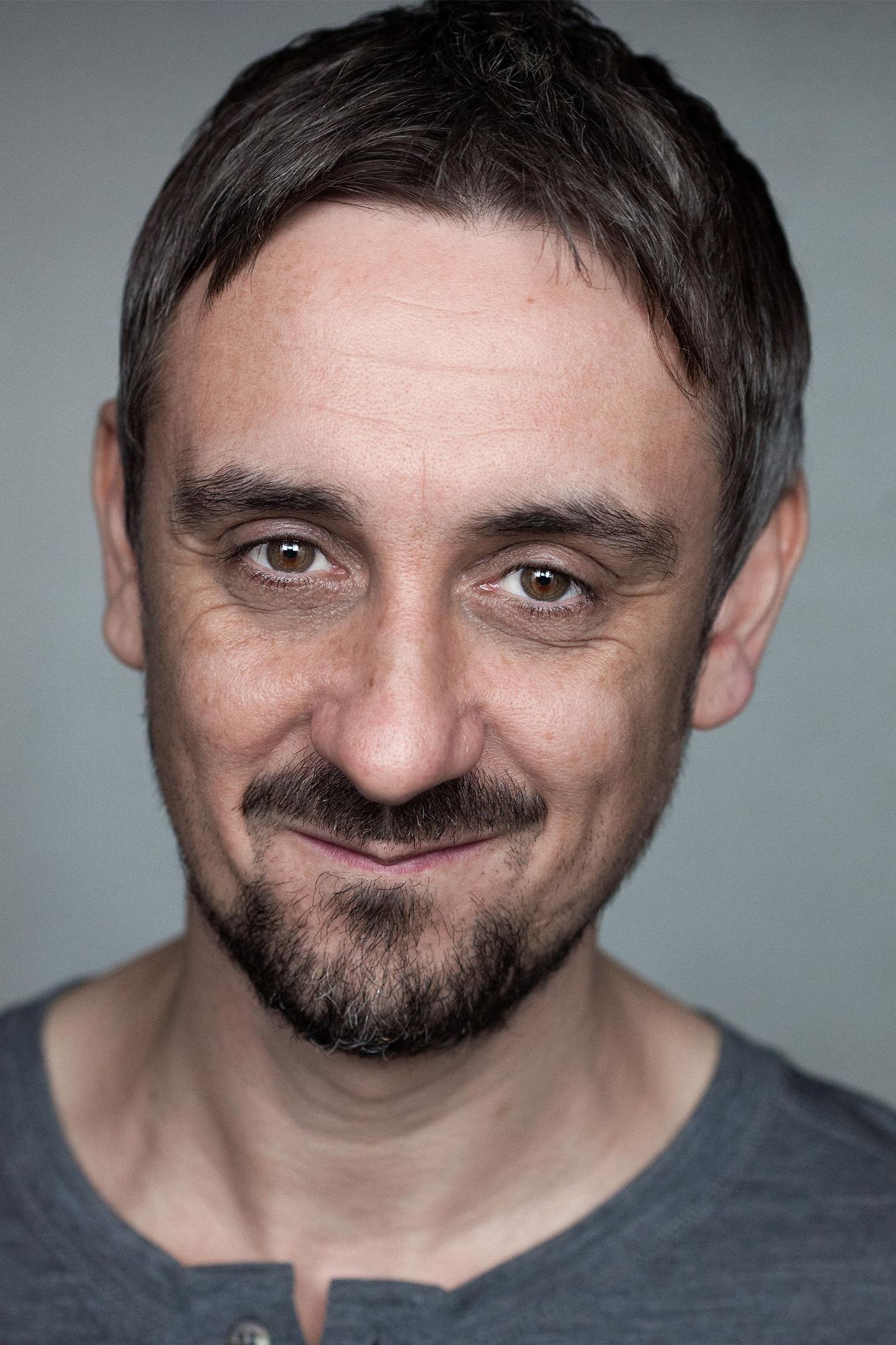 Anton Lesser - FilmAffinity