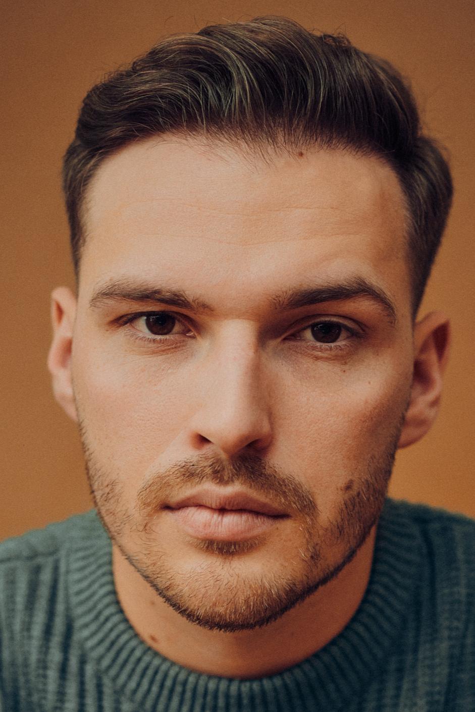 Tine Ugrin - FilmAffinity