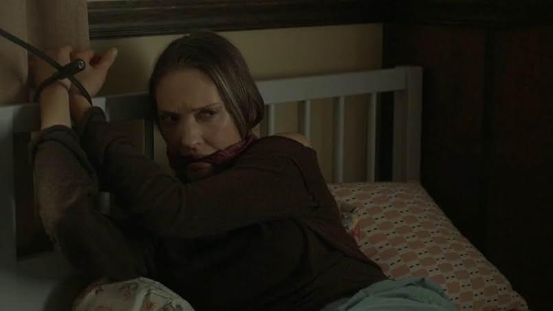 Sección visual de Trapped in Her Dorm Room (TV) - FilmAffinity