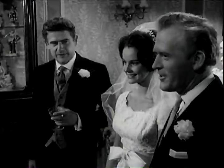 Image gallery for Two Wives at One Wedding - FilmAffinity