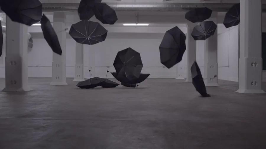 Sección visual de Umbrella (C) - FilmAffinity