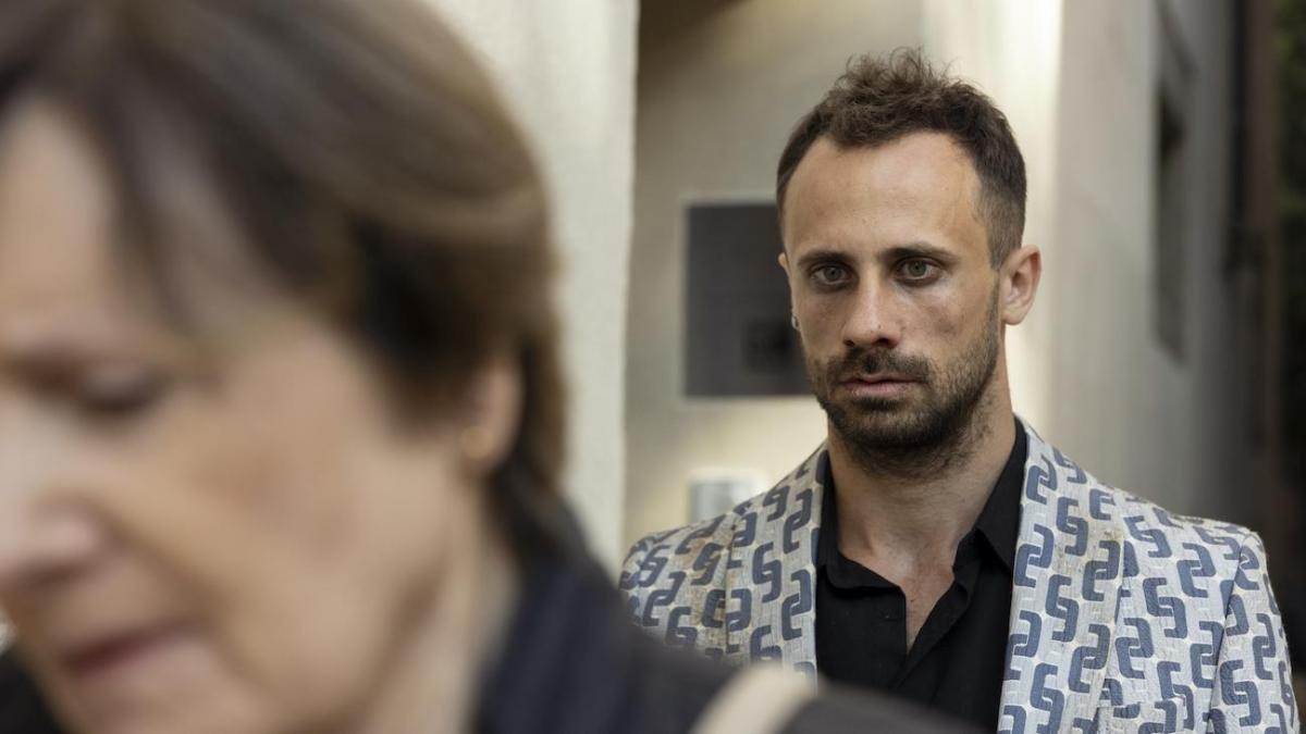 Image gallery for I, Addict (TV Miniseries) - FilmAffinity