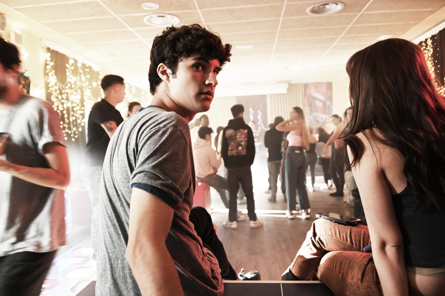 Image gallery for Zoomers (TV Miniseries) - FilmAffinity