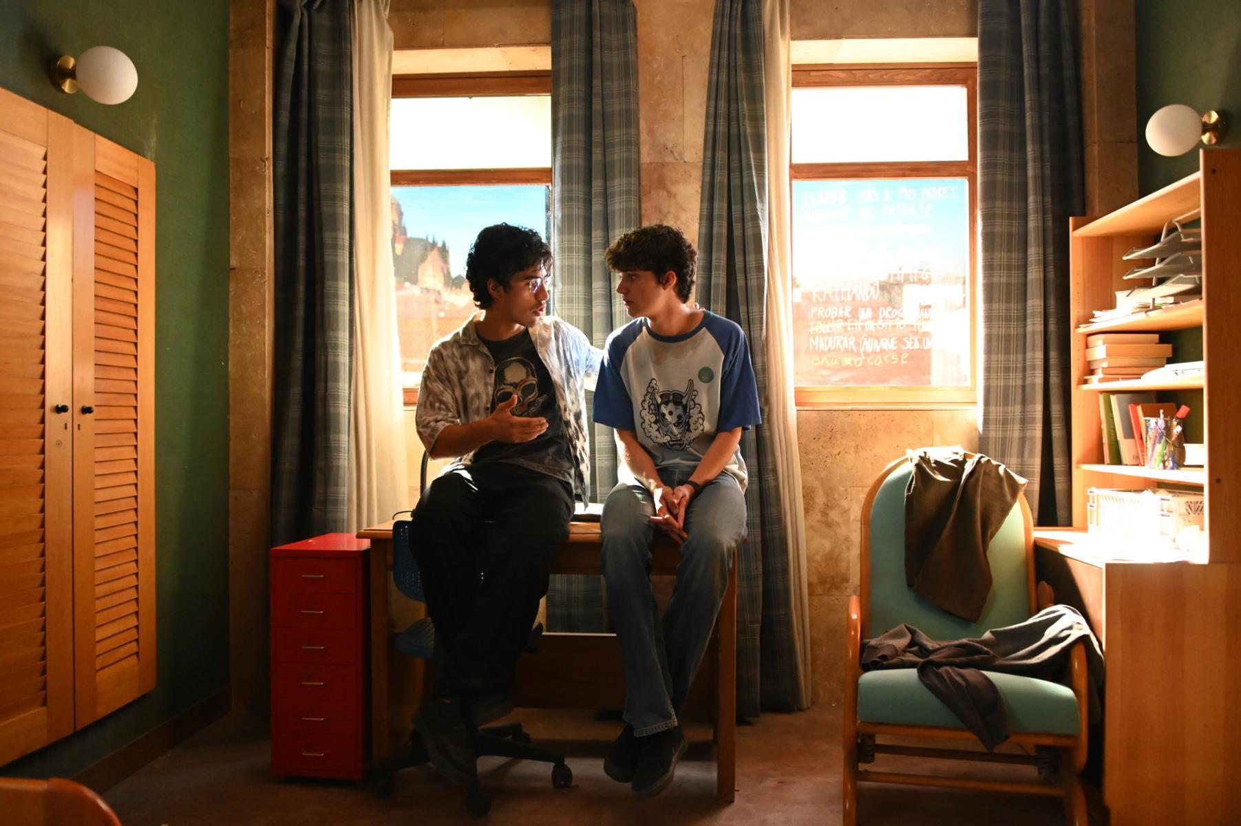 Image gallery for Zoomers (TV Miniseries) - FilmAffinity